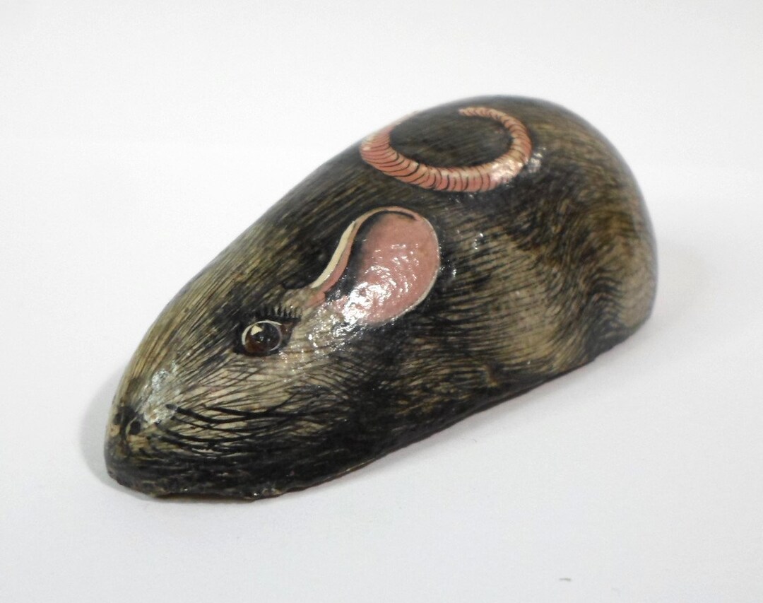 Vintage Painted STONE MOUSE - Gray Rock With Long Tail Hand Painted ...
