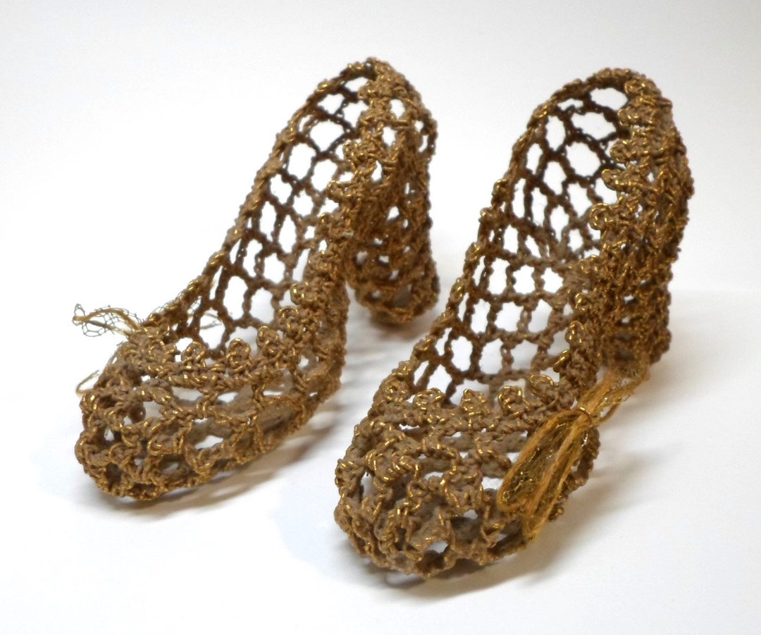 Vintage Pair CROCHETED SHOES Ladies High Heel Pumps Gold Metallic Cord ...