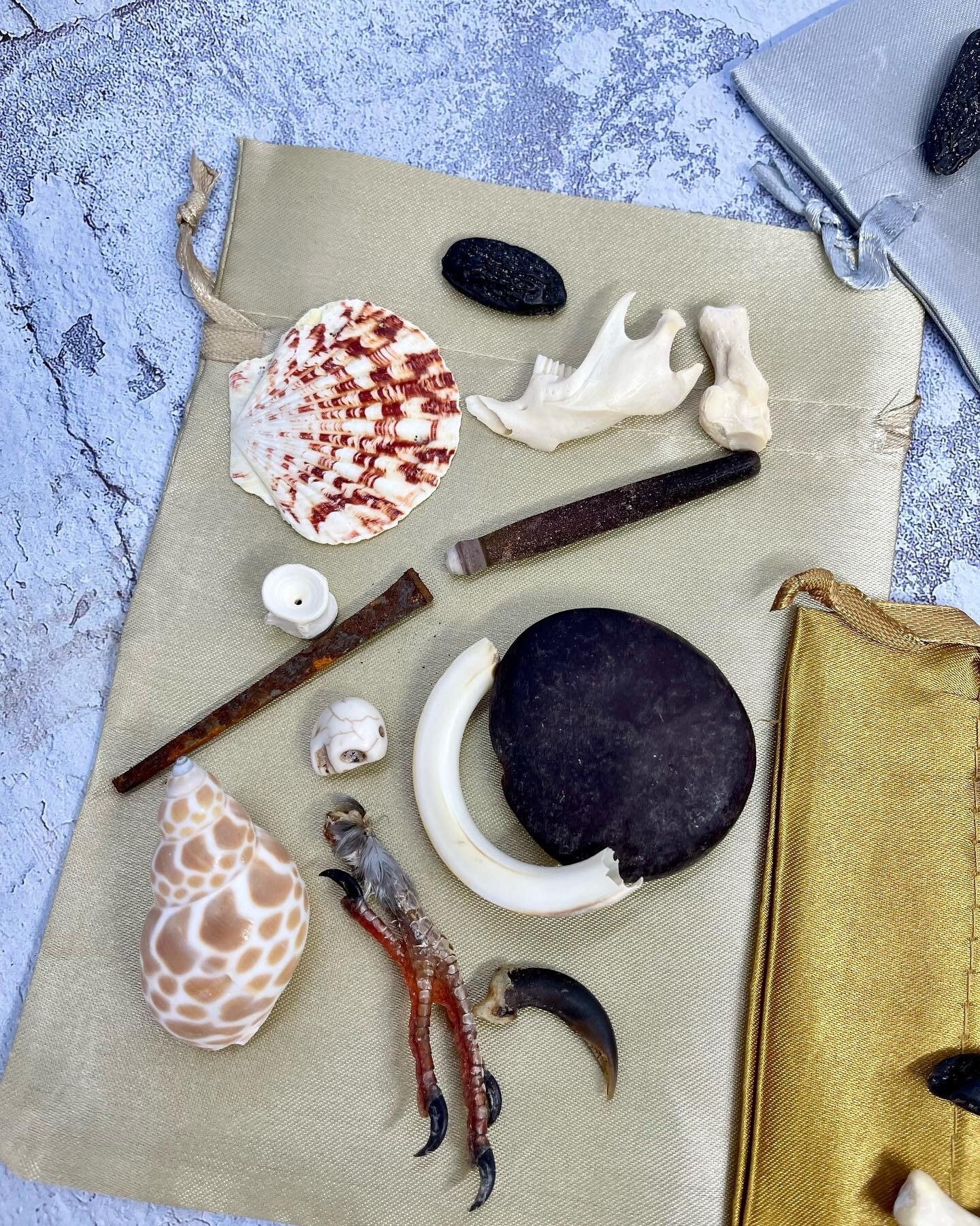 Osteomancy Set Bone Throwing - Etsy