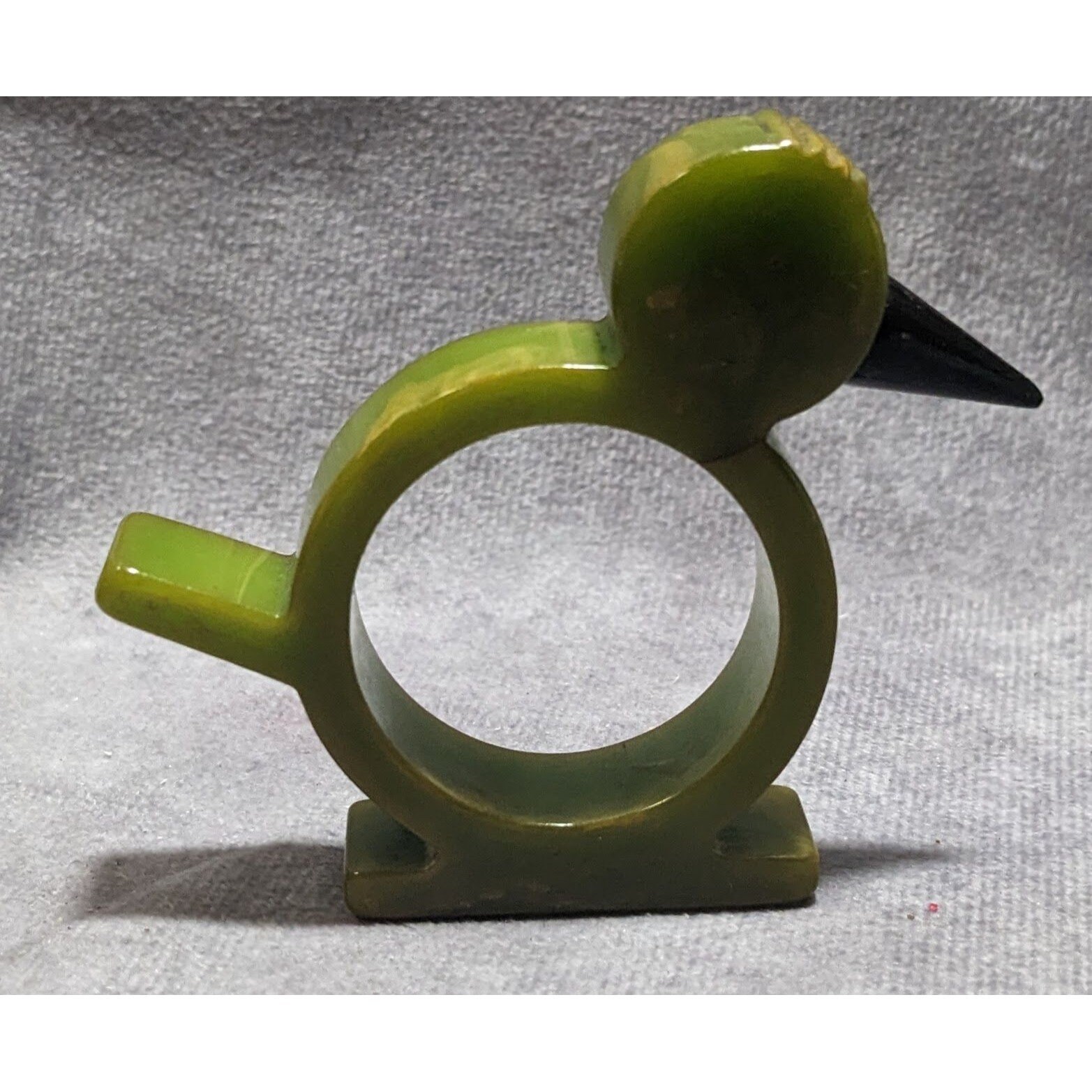 Vintage Bakelite Green Bird Napkin Ring - Etsy