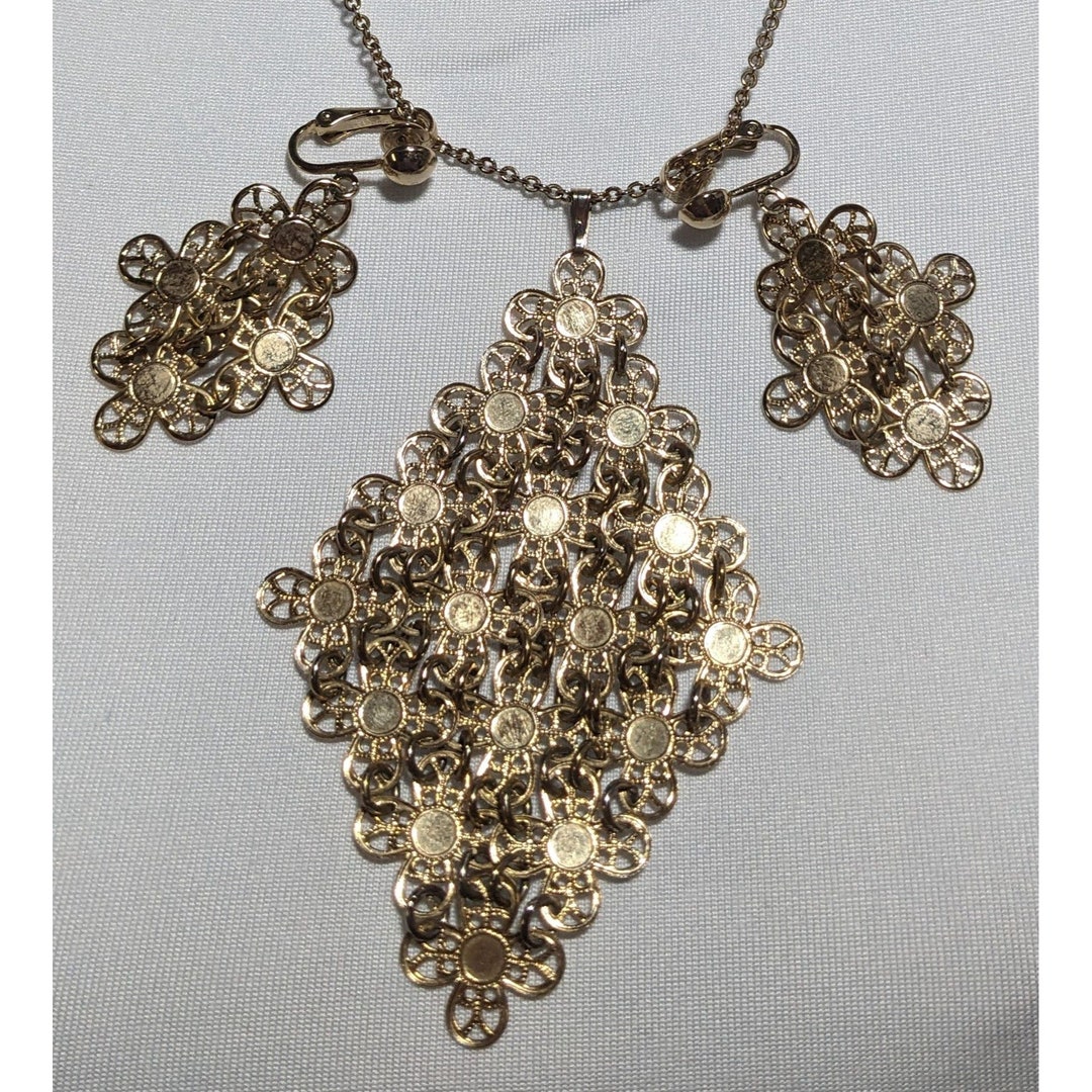 Vintage 70s Sarah Coventry Gold Jewelry Set - Etsy