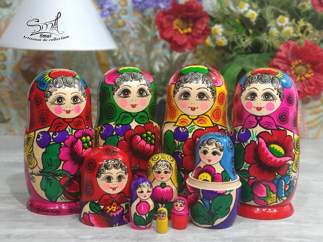 Traditional Russian Nesting Dolls, Hand-painted 7-piece Matryoshka Set ...