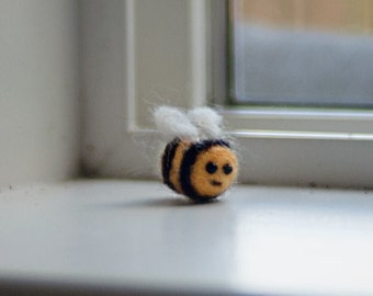 Cute Wool Felt Beeneedle Felted Animal Ornamentshoney Bee - Etsy