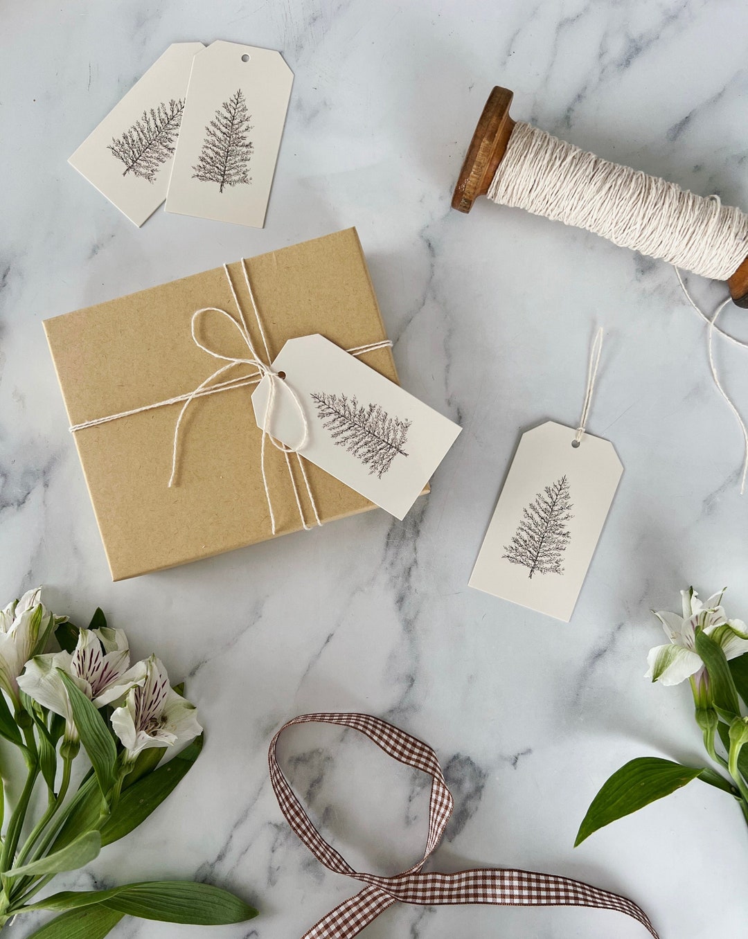 PINE TREE Tag Pine Tree Hanging Gift Tag Minimalist Christmas Tree ...