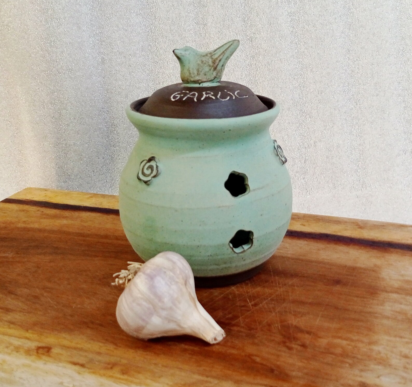 Ceramic Garlic Container Pottery Hand Made Garlic Storage - Etsy