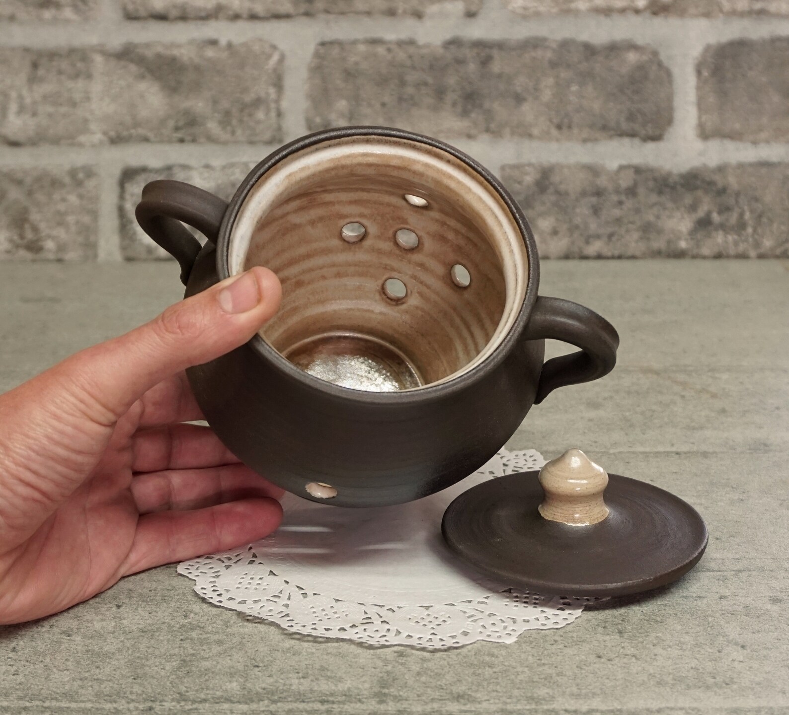 Ceramic Garlic Container Pottery Hand Made Garlic Storage - Etsy