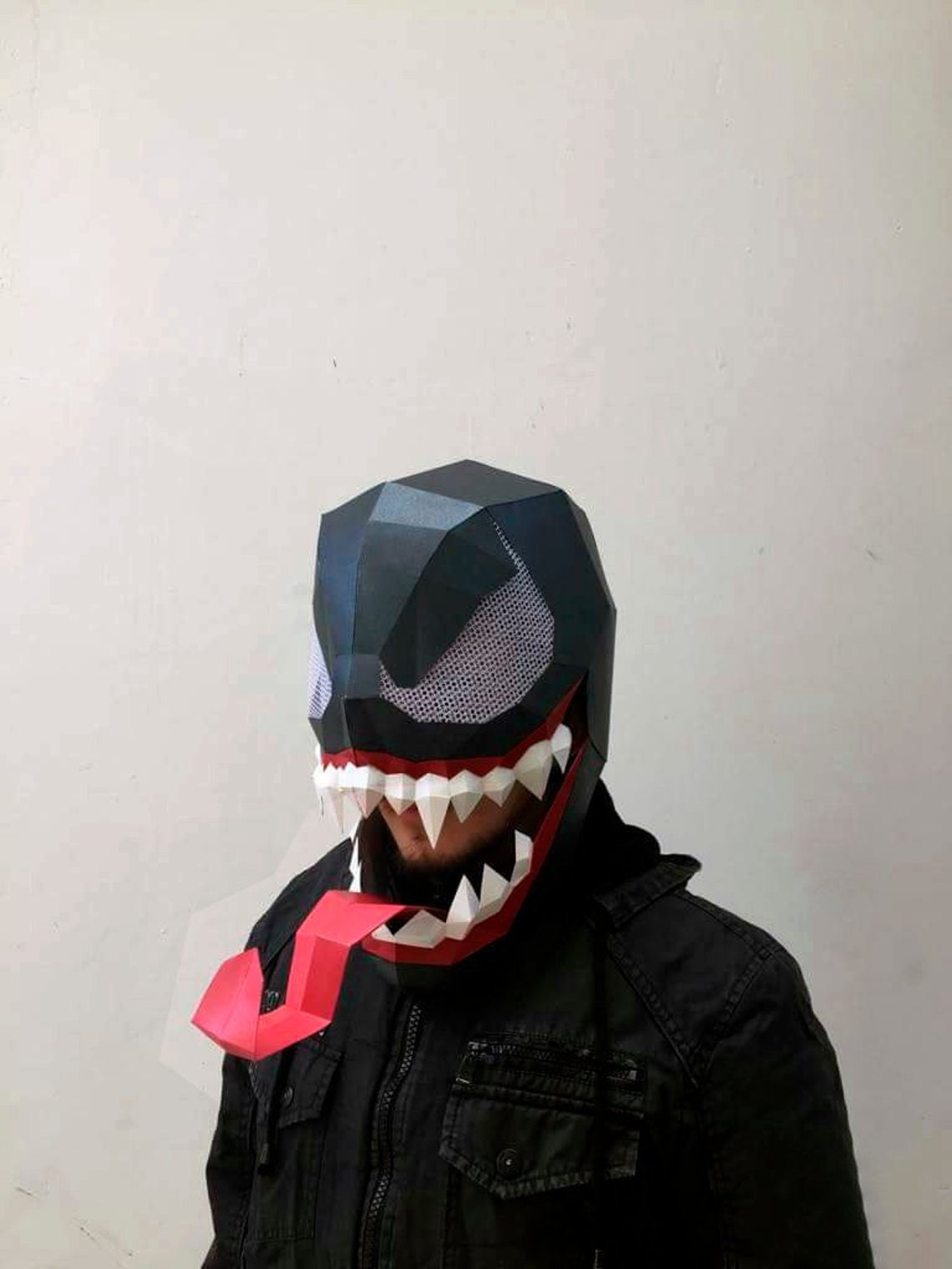 VENOM MASK DIY lowpoly papercraft - Etsy España