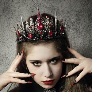 vampire king crown