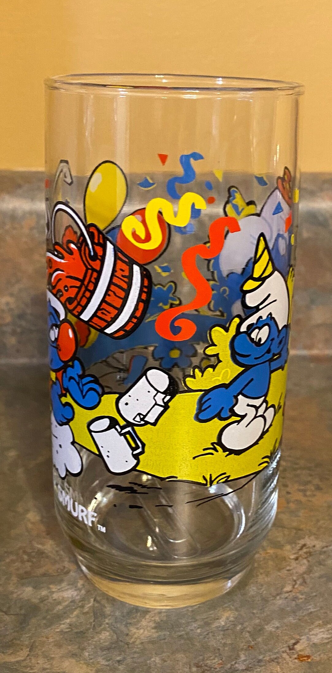 Art & Collectibles Clumsy Smurf Drinking Glass 1982 Peyo Lic by Wallace ...