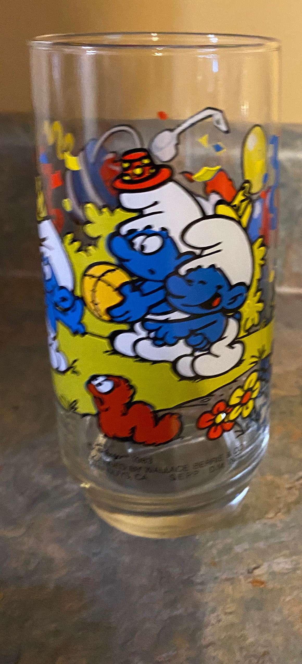 Art & Collectibles Clumsy Smurf Drinking Glass 1982 Peyo Lic by Wallace ...