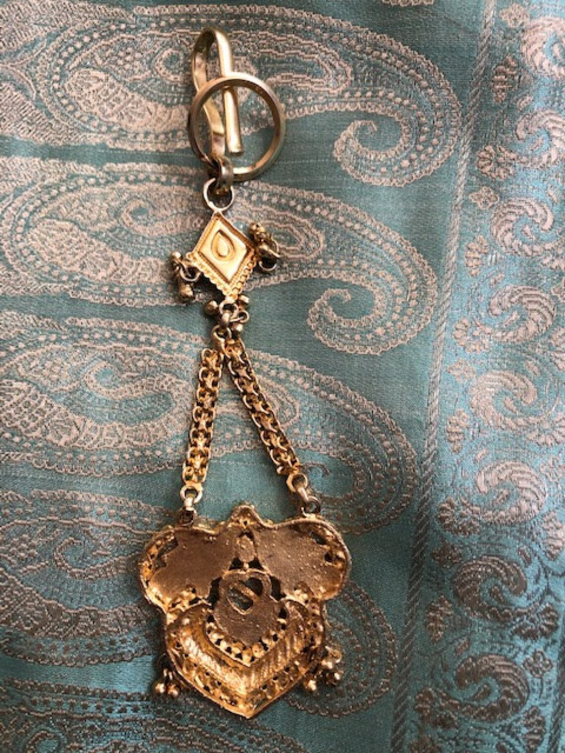 Key Carrier Indian Gold Peacock Saree - Etsy