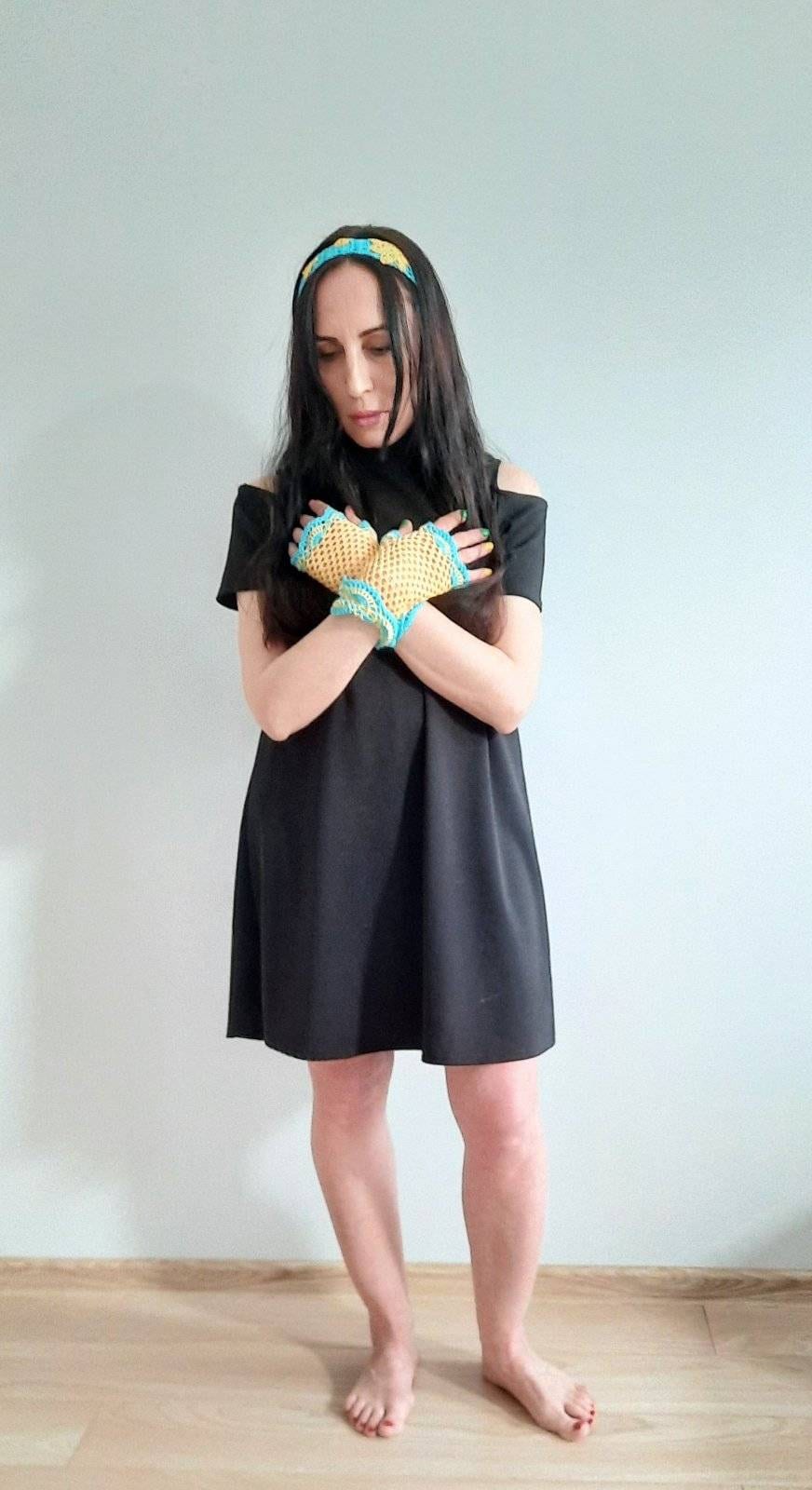 Mittens With Ukrainian Symbols Women's Gloves Ukrainian Style. Yellow ...