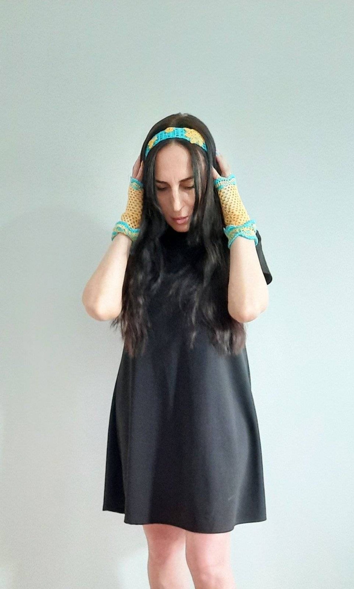 Mittens With Ukrainian Symbols Women's Gloves Ukrainian Style. Yellow ...