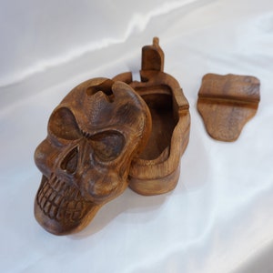 Skull Puzzle Box / Secret Box / Wood Carving - Etsy