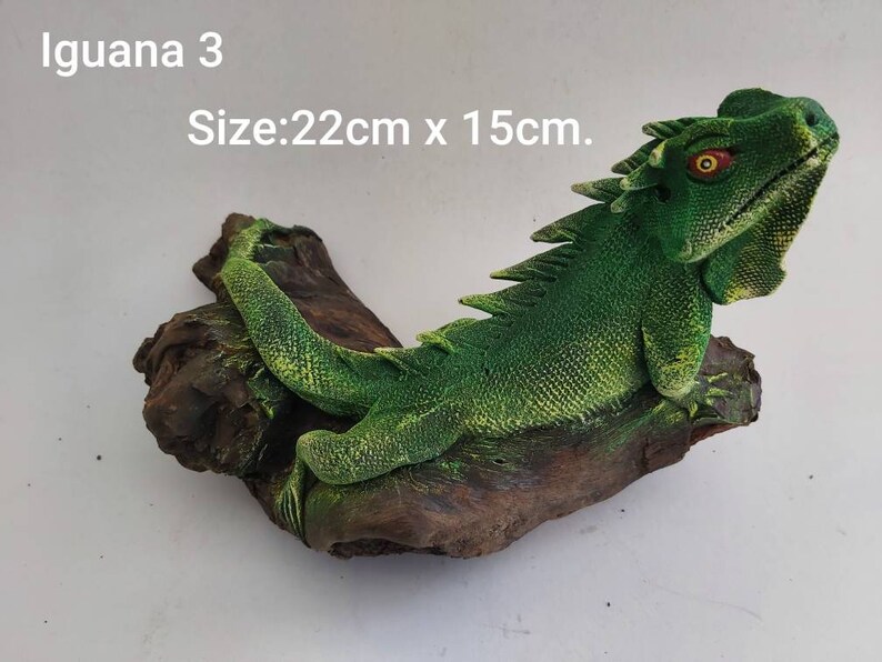 Handmade Green Iguana / Clay Sculptures / Home Decor / Outdoor | Etsy