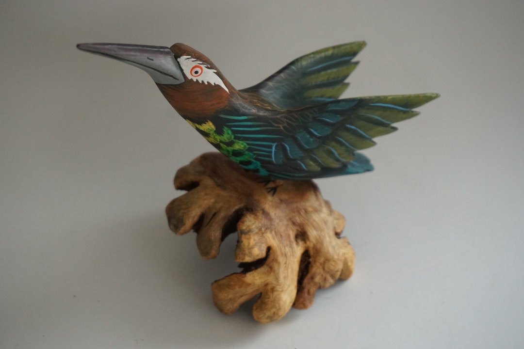 Hand Carved and Painted Hummingbird on Parasite Wood / Handmade Humming ...