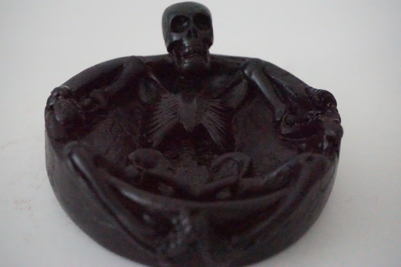 Skeleton Art Ash Tray / Resin Ashtray / Resin Sculpture for | Etsy