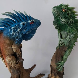 Clay Sculpture of Iguana on Teak Wood/ Home Decor/outdoor Decor. - Etsy