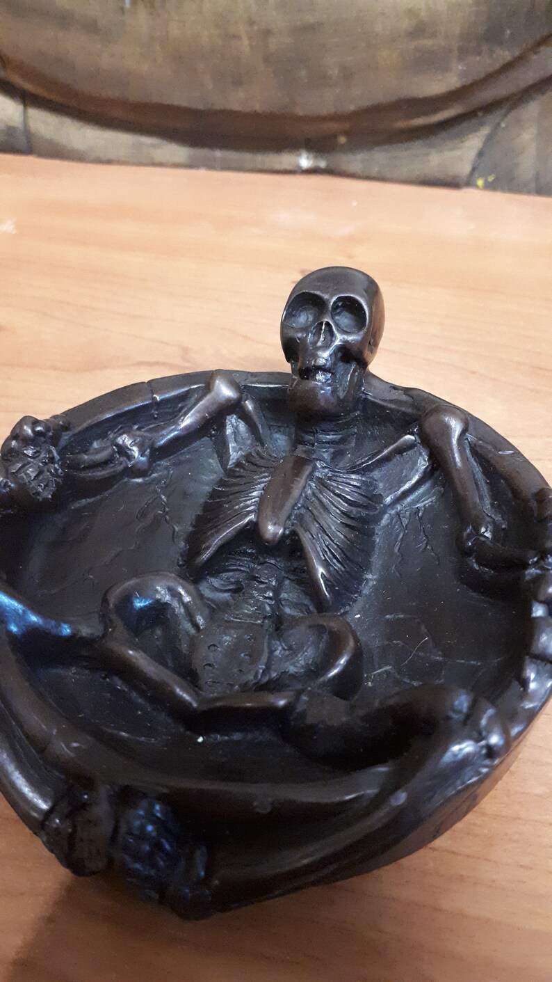Skeleton Art Ash Tray / Resin Ashtray / Resin Sculpture for | Etsy