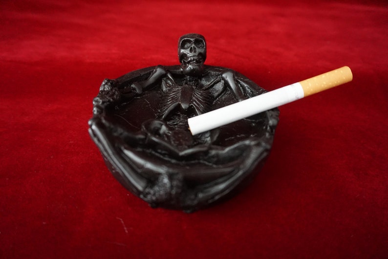 Skeleton Art Ash Tray / Resin Ashtray / Resin Sculpture for | Etsy