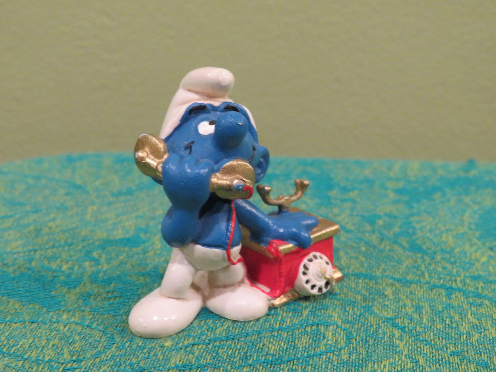 Vintage 1980's Telephone Smurf Figurine - Etsy