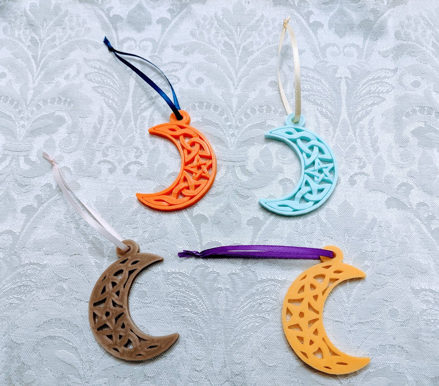 3D Printed Crescent Moon Keychain/Ornament 3D Printed to your | Etsy