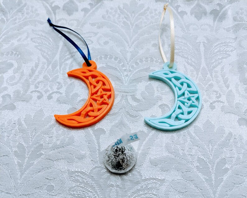 3D Printed Crescent Moon Keychain/ornament 3D Printed to Your - Etsy