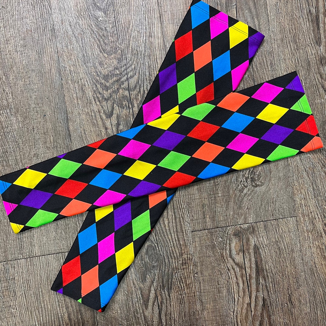 Compression Arm Sleeves in Neon Diamond Print Spandex - Running Arm ...