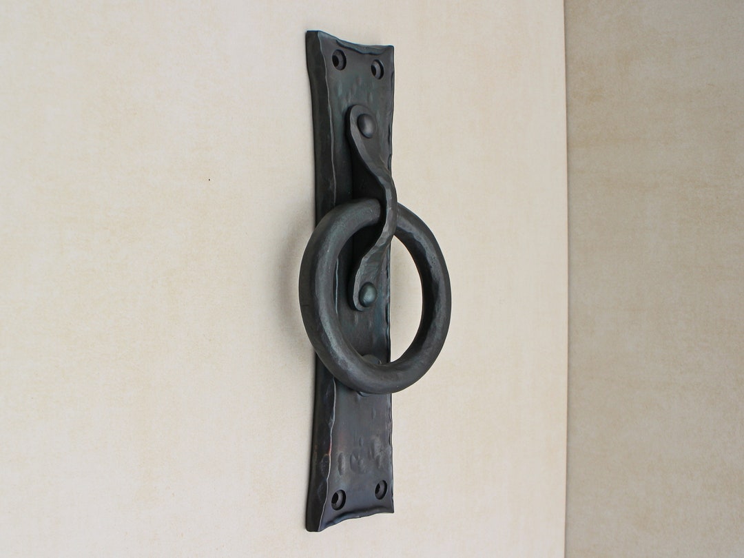 Wrought Iron Rustic Door Knocker - Robust Rustic Rugged Door Knocker ...