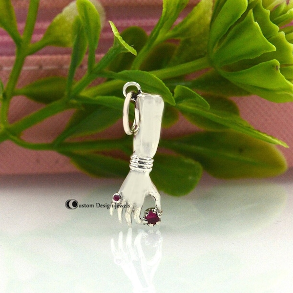 Mano Figa Charm - Etsy