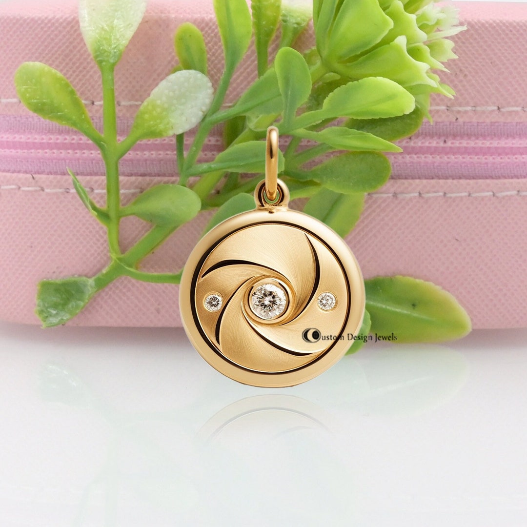 925 Silver Round Chopard Pendant , Tiny Spiral Disc Round Pendant ...