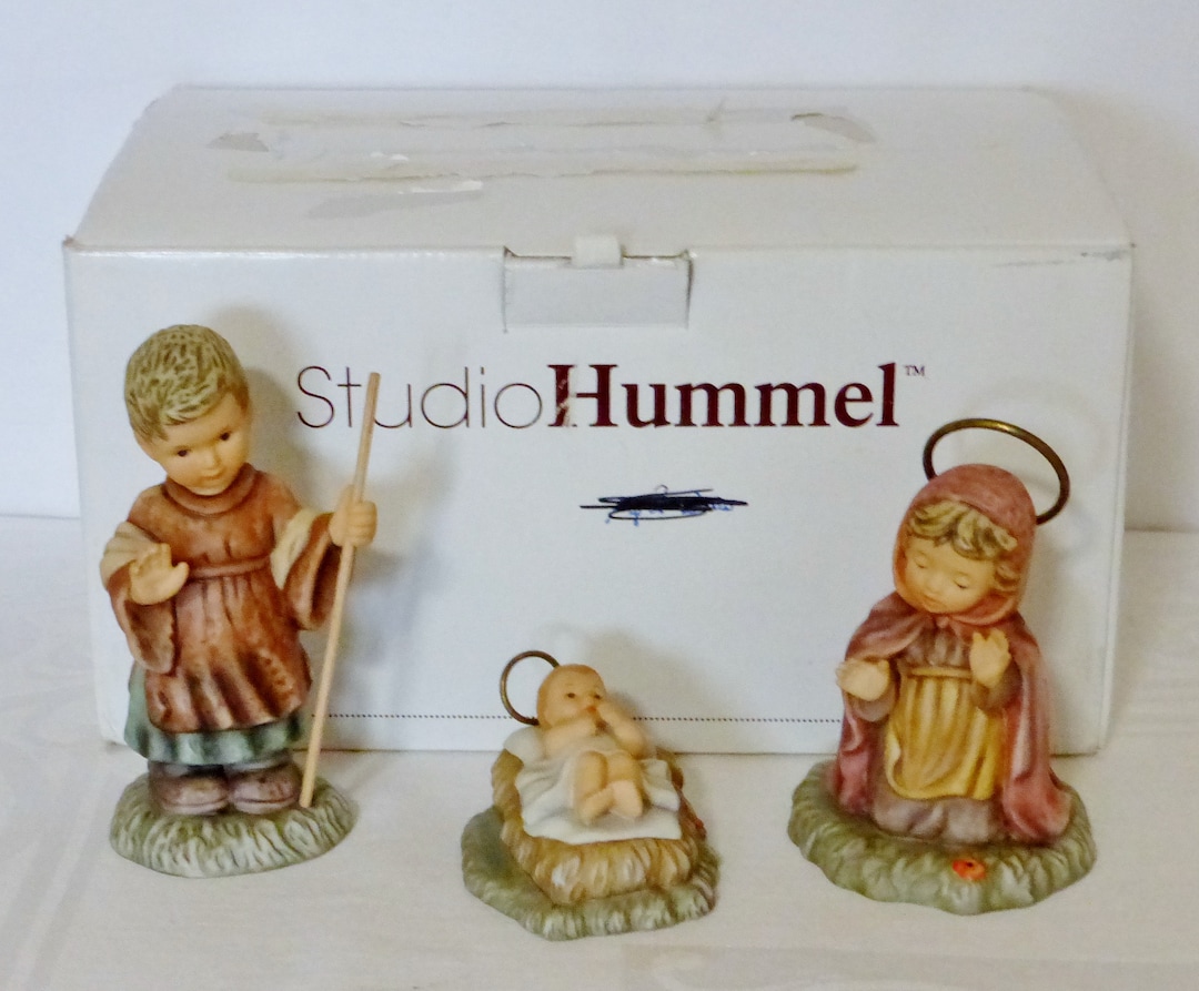1996 Goebel Berta Hummel NATIVITY 33501 Mary Joseph & Baby Jesus Studio ...