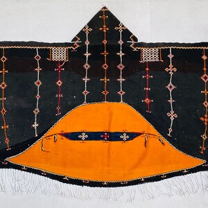 Stylish Berber Treasure Cape 6.9 FT X 4.9 FT, Authentic Handmade ...