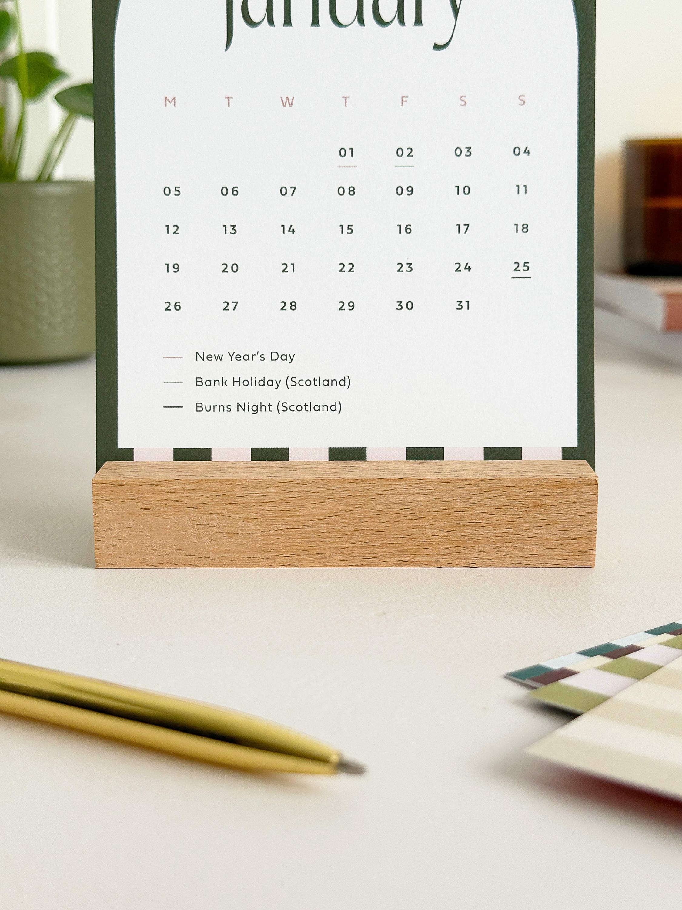 2026 Desk Calendar With Wood Stand: Monthly View, Candy Stripe Design ...