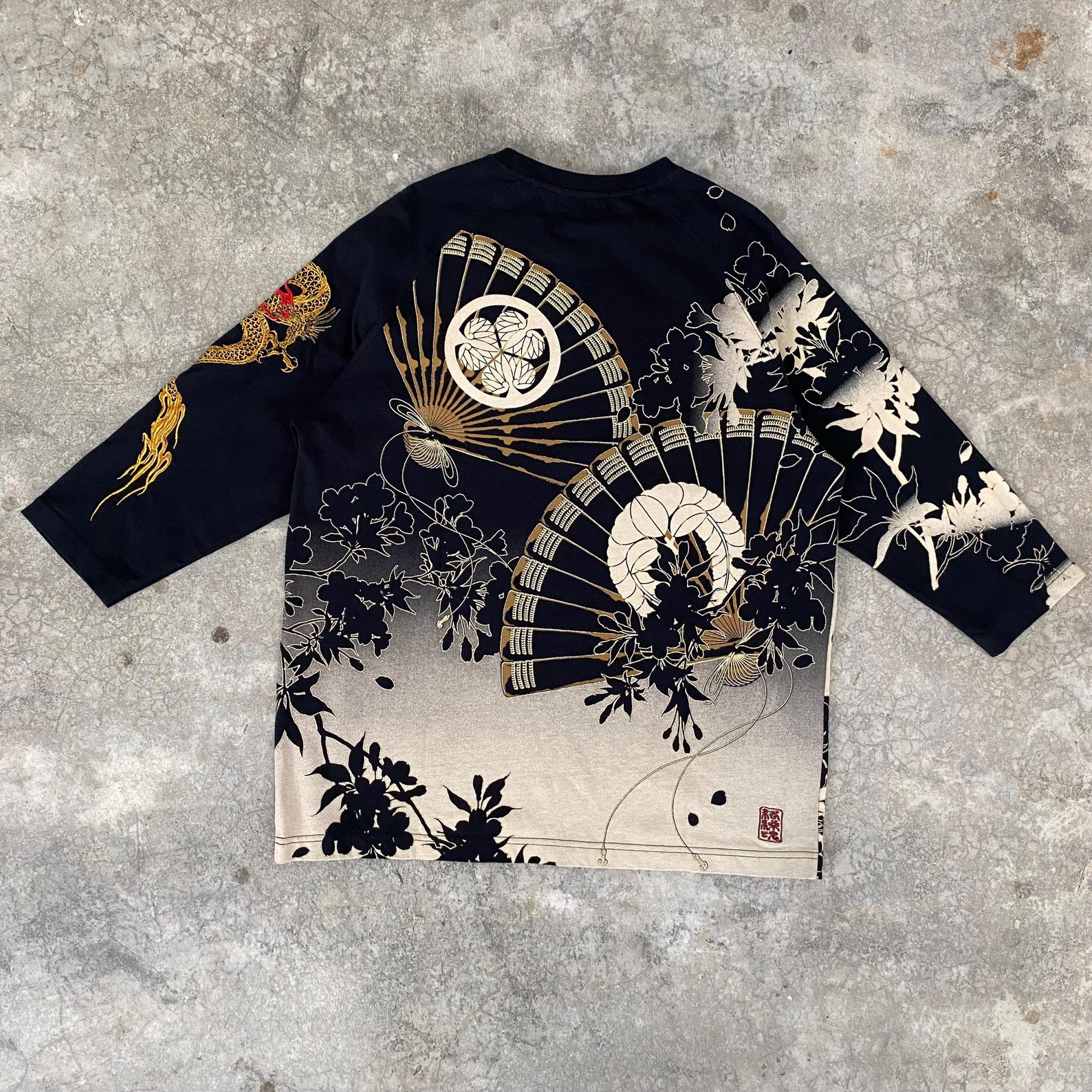 Japanese Brand Karakuri Tamashii Wagara Dragon Sakura Fans Embroidered ...