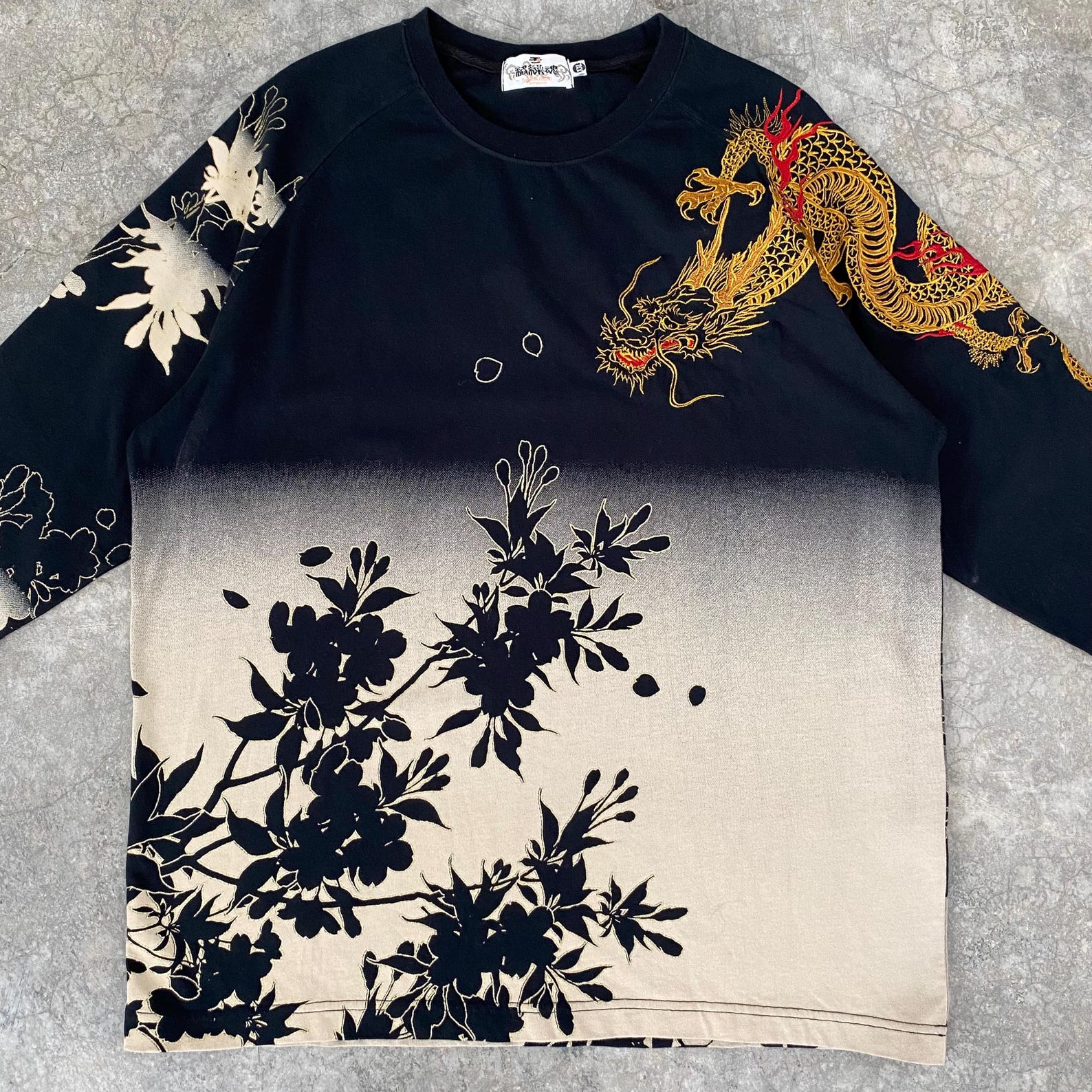 Japanese Brand Karakuri Tamashii Wagara Dragon Sakura Fans Embroidered ...