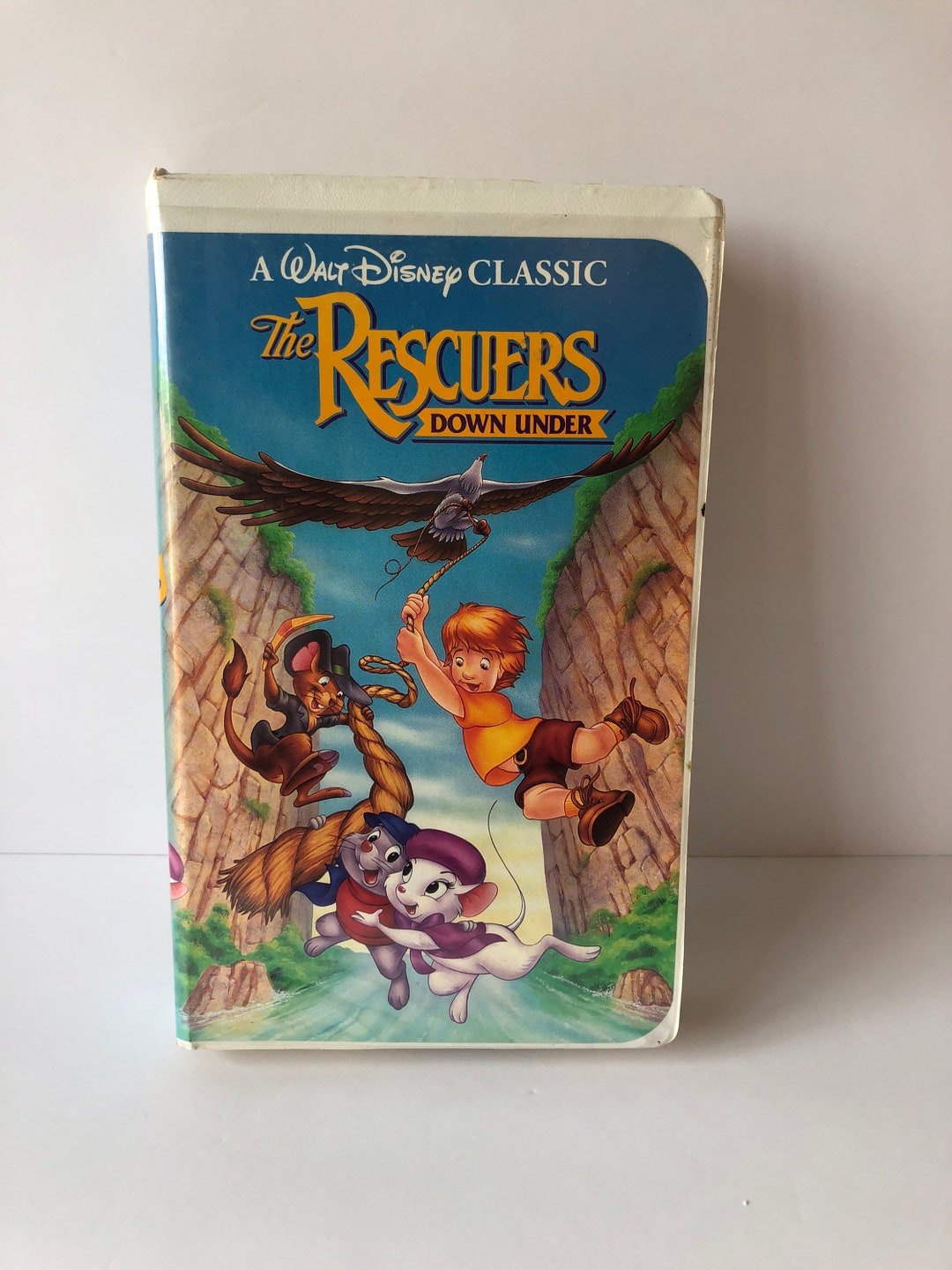 Walt Disney’s the Rescuers Down Under (VHS, 1991) Clamshell - Etsy