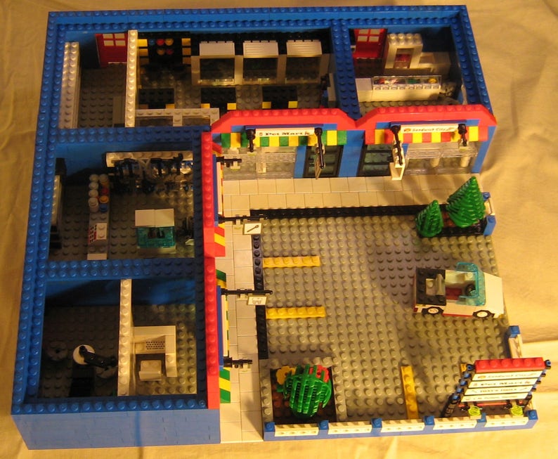 Shopping Mall Building Instructions - Use Your Own Legos to Build This ...