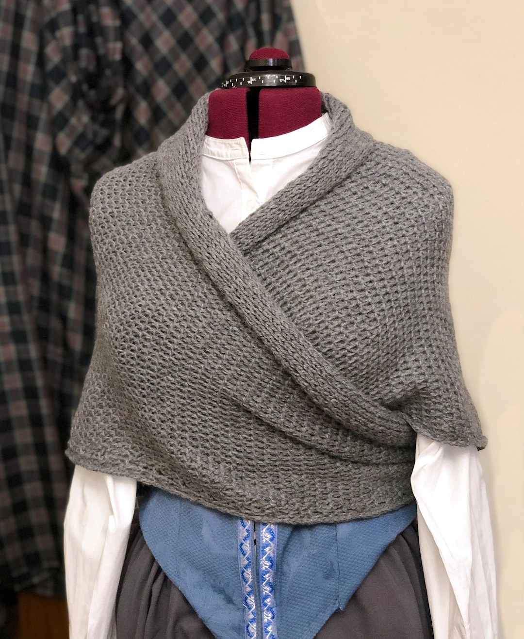 Chal Outlander Hecho a Mano Gris Inspirado En El De Claire - Cottagecore - Etsy