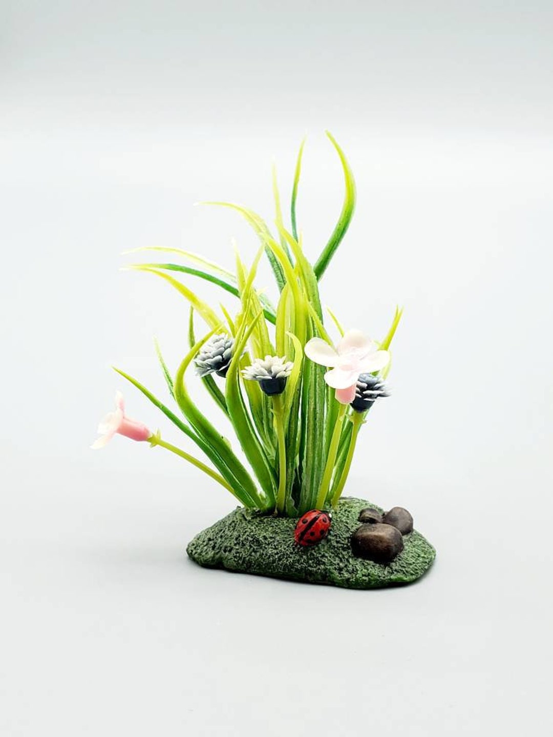 Jardín de hadas miniatura Ladybug mágico jardín de hadas follaje jardín ...