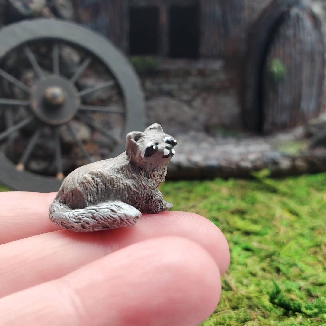 Fairy Friends Raccoon Miniature Animals Dollhouse Miniatures Fairy ...
