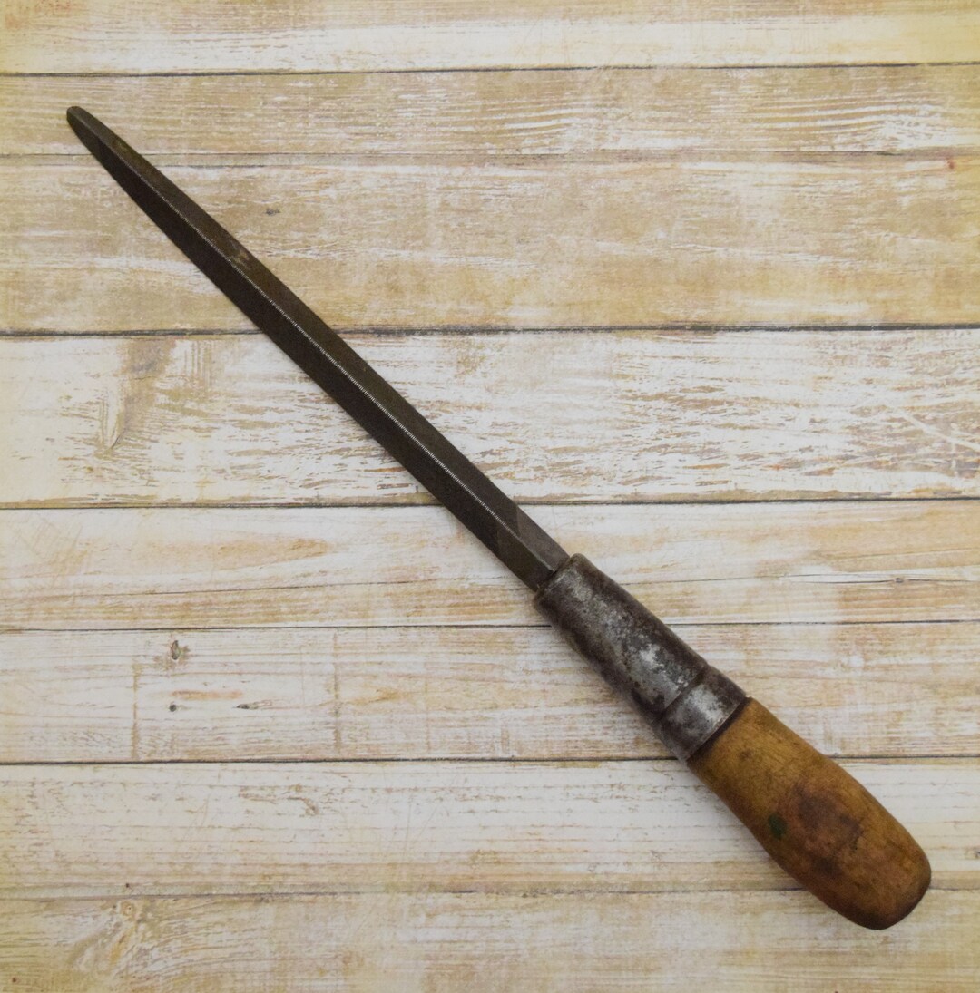 Three Sided File | Triangle Rasp Globe Brand | Rustic Toolbox DIY Do It ...