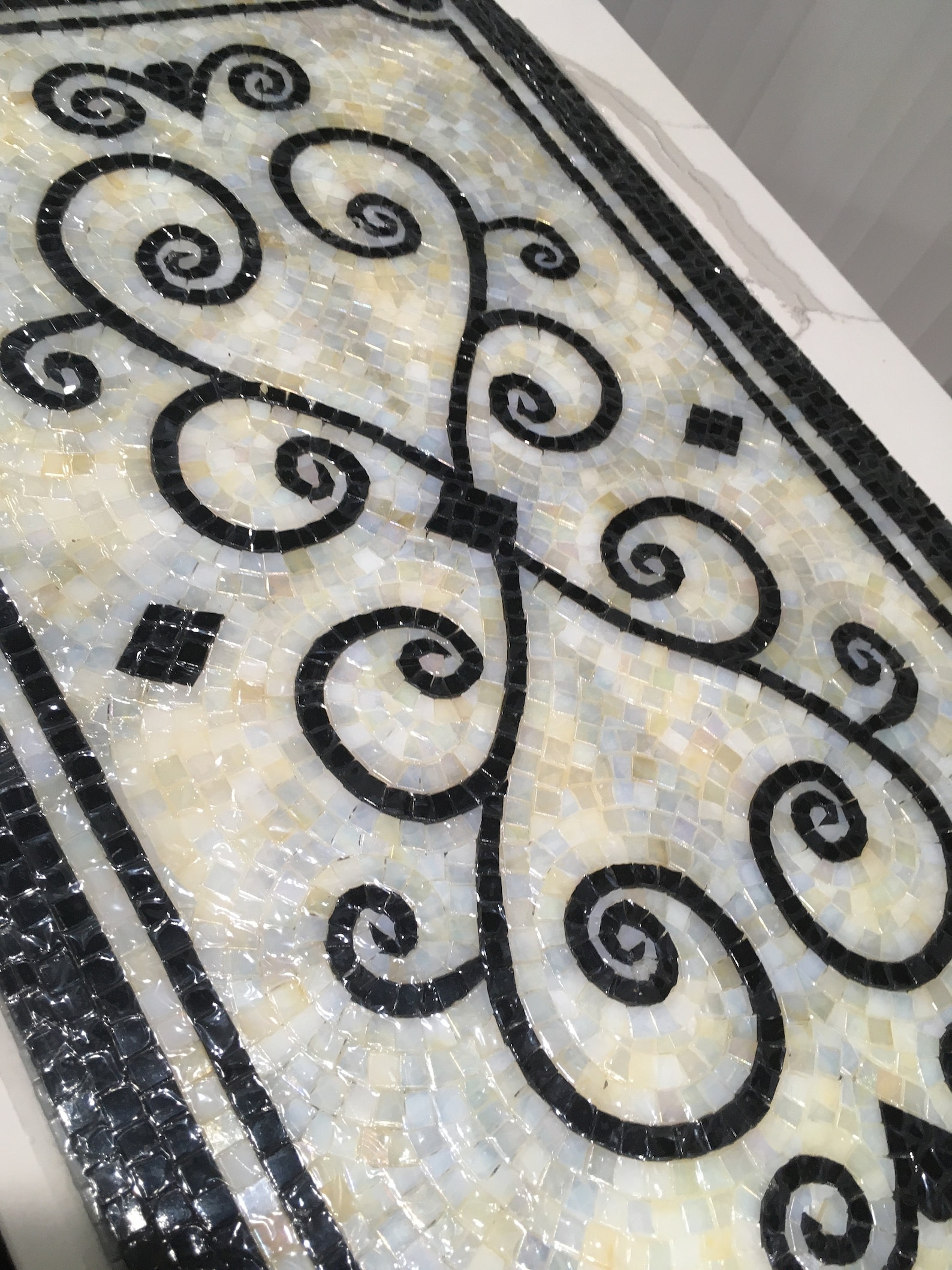 Kitchen Mosaic- Stephanie Mural -glass Tile Mosaic Black and Cream ...