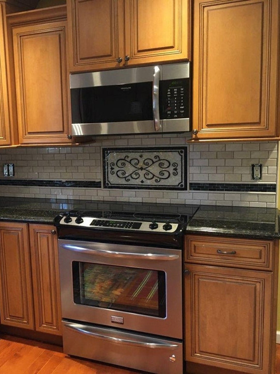 Kitchen Mosaic- Stephanie Mural -glass Tile Mosaic Black and Cream ...