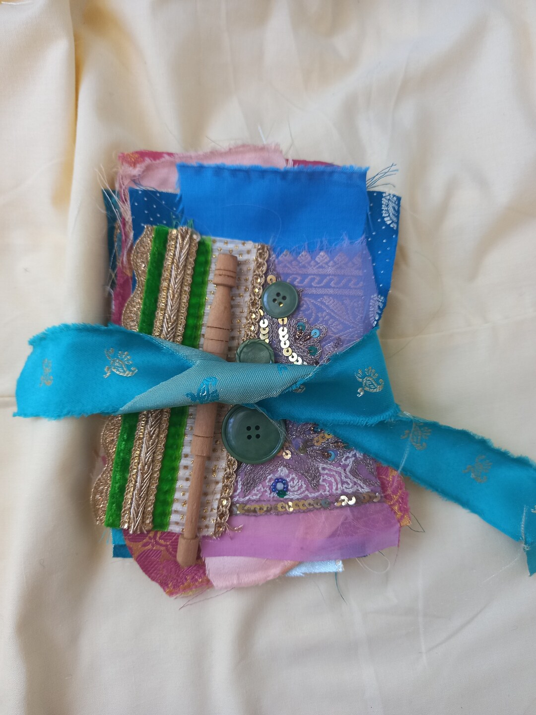 Sari Scrap Pack Wall Hanging Stitch Kit Slow Stitch Kit Embroidery Kit ...