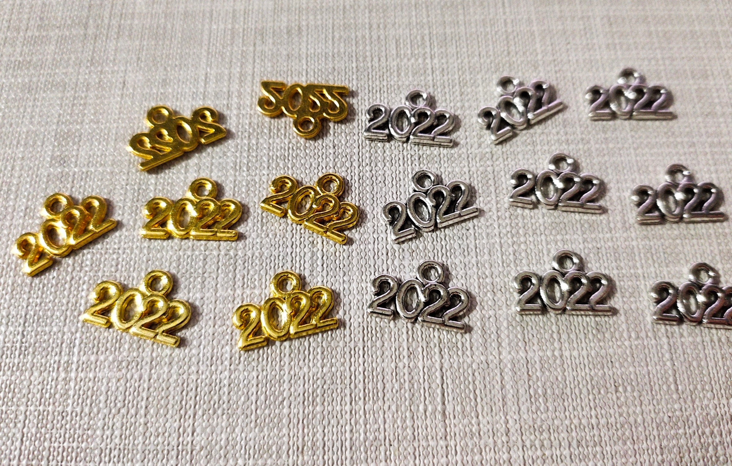 50100pcs Antiqued Silver / Gold Year 2022 Charms 2022 | Etsy