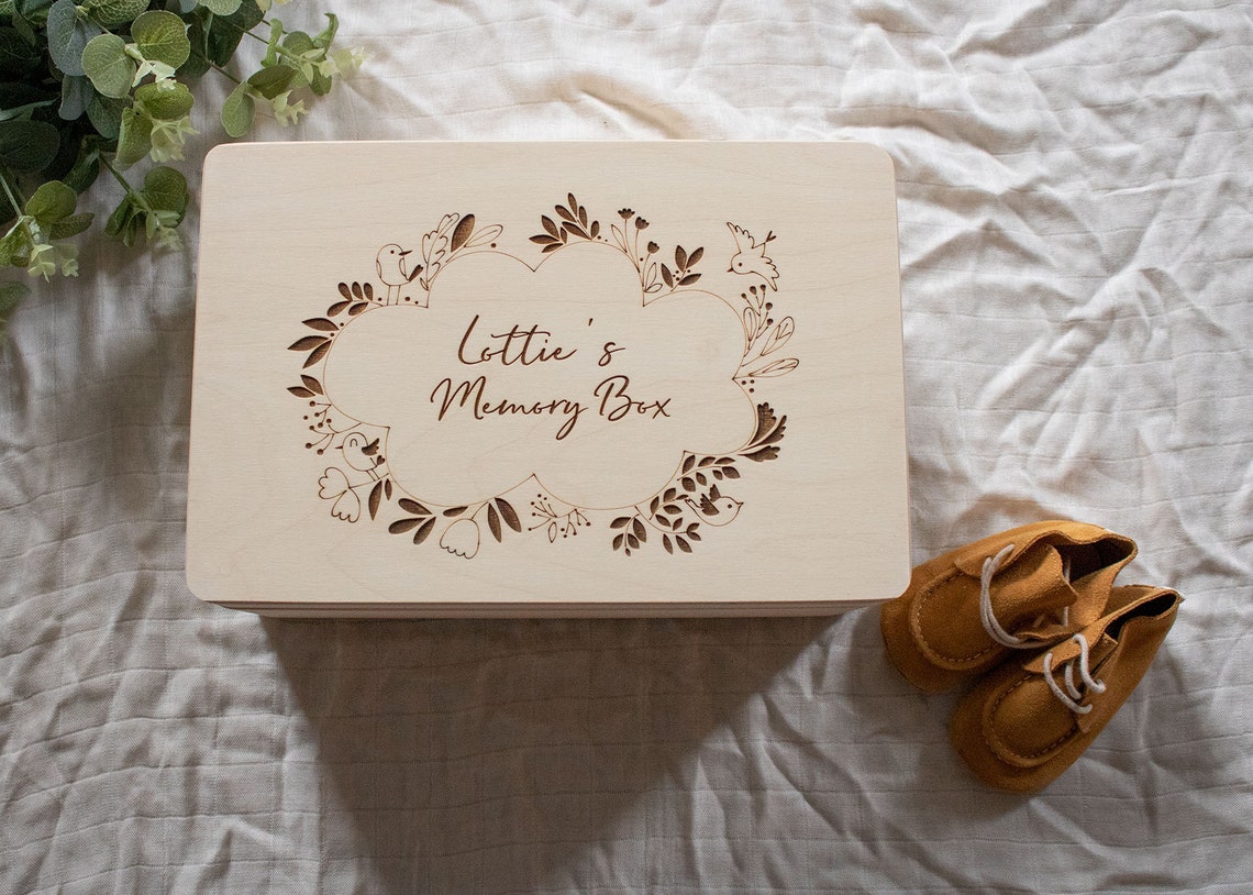 Personalised Bird Wreath Memory Box | Etsy