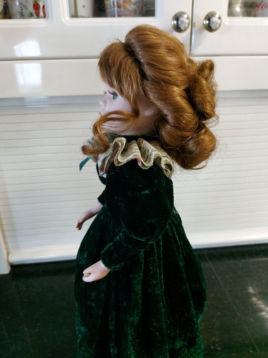 Vintage Porcelain Green Dress Beauty Elegant Doll - Etsy