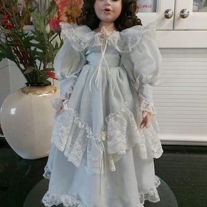 Vintage the Heritage Heirloom Collection Unique Porcelain Doll, Art ...