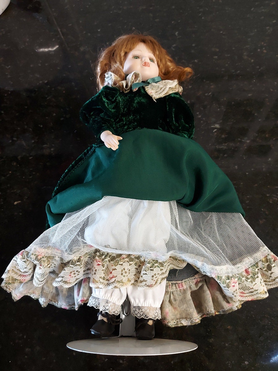 Vintage Porcelain Green Dress Beauty Elegant Doll - Etsy